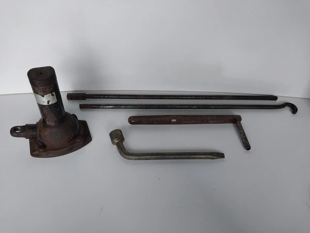 LAND CRUISER & Hilux Factory Jack With Handle For Toyota RN46 LN46 FJ40 ...