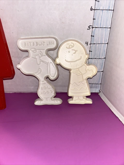 6 VTG PEANUTS Charlie Brown Snoopy Lucy Linus Cookie Cutters --United ...