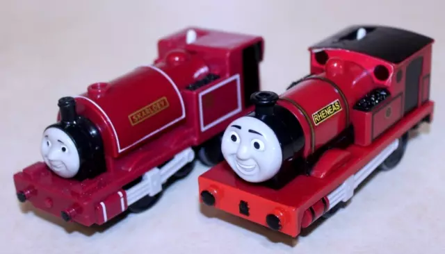 THOMAS & FRIENDS Trackmaster Motorized Train Engines Rheneas & Skarloey ...