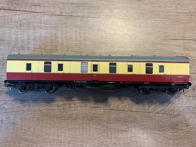 BACHMANN 39-177C OO Gauge BR MK1 Full Brake BG Crimson & Cream Boxed £ ...