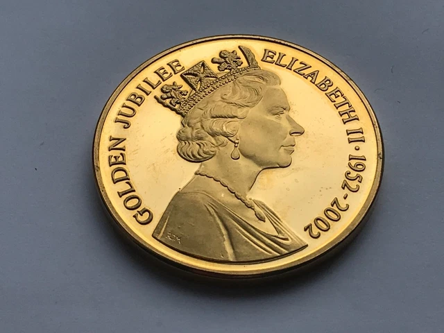 SIMPLY-COINS~ 2002 QUEENS GOLDEN JUBILEE/BUCKINGHAM PALACE MEDAL BOXED ...