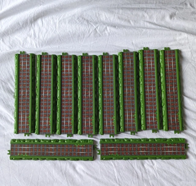10 X ERTL Thomas The Tank Engine Track Straight Lengths Train Track ...