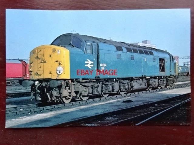 POSTCARD BR CLASS 40 Diesel Loco No 40084 At Crewe Works £1.25 ...