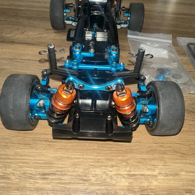 TAMIYA M05 RC Radio Controlled Car Chassis Modified Blue Alloy £1.13 ...