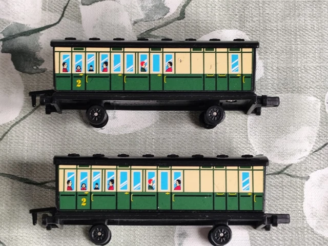 ERTL - EMILY Coaches X2 - Thomas The Tank Engine & Friends - 2001 £6.99 ...