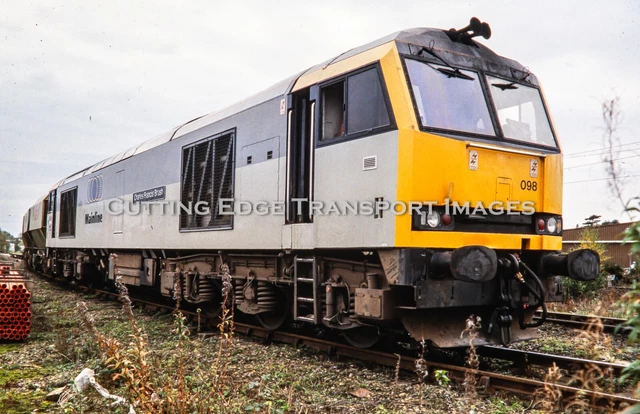 ORIGINAL RAILWAY SLIDE: Class 60 Diesel 60098 1995 D-448 £3.49 ...