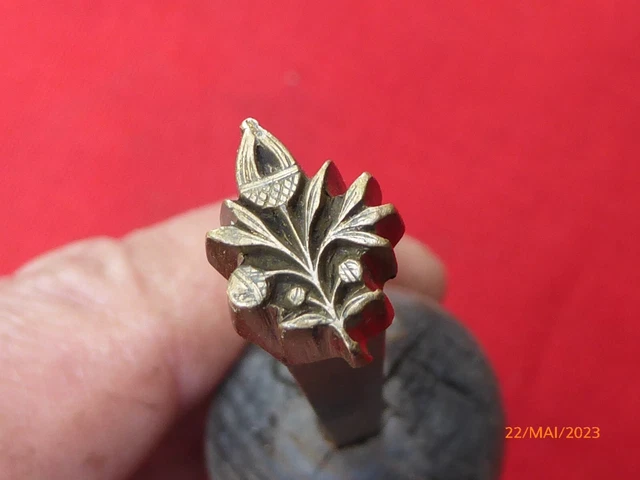 FLEURON FER À dorer outil ancien relieur reliure R1 EUR 42,00 - PicClick FR