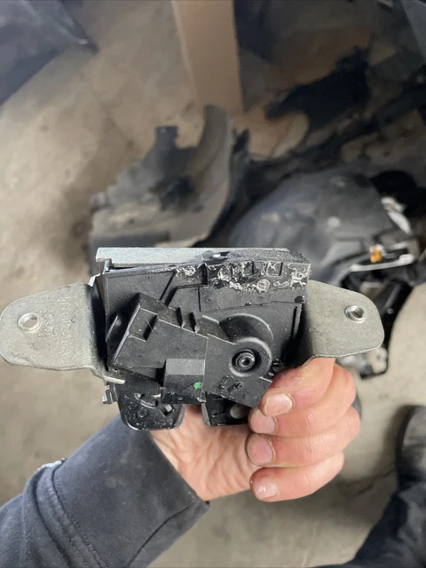 MERCEDES W204 KOMBI Heckklappenschloss Schloss Heckklappe A2047400335 ...