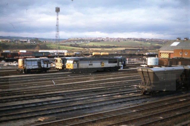 ORIGINAL 35MM SLIDE - Class 56 'Coal' 56030 - Healey Mills - 1992 (18 ...