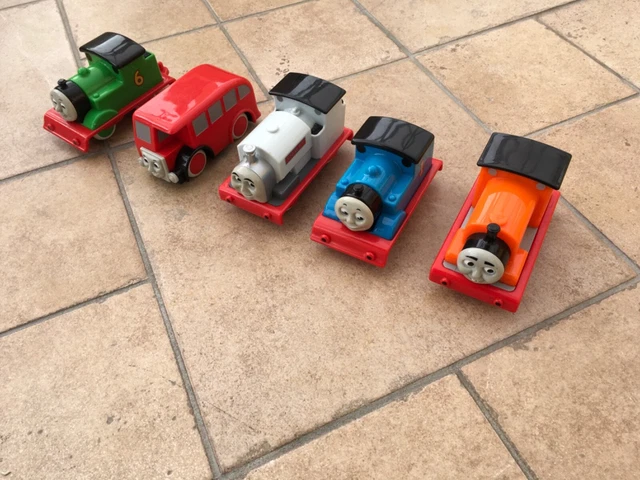 THOMAS THE TANK Engine Golden Bear Trains, Thomas, Percy, Bertie ...