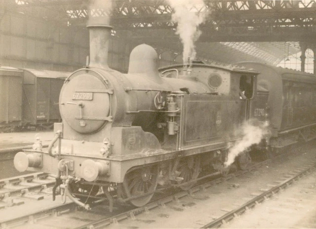 RAILWAY STEAM LOCO 67290 - LEEDS CITY STATION - REAL PHOTO 16x11CM ...