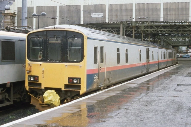 RAILTRACK CLASS 950 Sprinter DMU Track Assessment Unit Railway Photo £1 ...