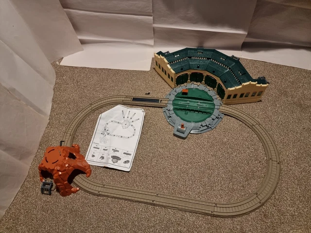 THOMAS THE TANK Engine & Friends Trackmaster 4 DOOR TIDMOUTH SHEDS SET ...