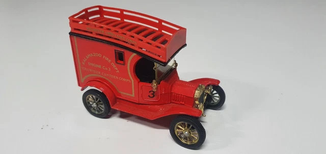 CORGI CLASSICS FORD 1915 Model T Box Van Kalamazoo Fire Dept. Engine Co ...