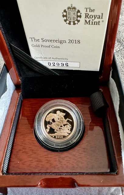 PRIVY MARK 2018 GOLD PROOF QUEEN ELIZABETH II - SOVEREIGN SAPPHIRE ...