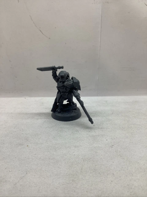 WARHAMMER 40K- TAU Cadre Fireblade 1x model built, unpainted #TA4 £21. ...
