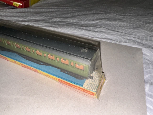 GRAFAR SOUTHERN COACH GREEN 1787 OO Gauge boxed Box Split £14.99 ...