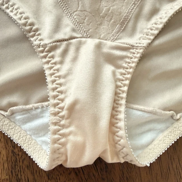 BALI DOUBLE SUPPORT Light Control Tummy Panel Shaping Brief Panty Beige ...