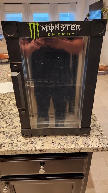 MONSTER ENERGY DRINK Mini Fridge - 18 Can Capacity Drink Cooler EUR 193 ...