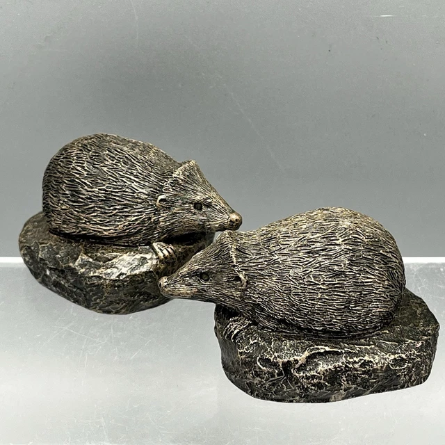 VINTAGE WILDLIFE STUDIO Hexham Hedgehog Pair X2 Bronze Effect Resin 7cm ...