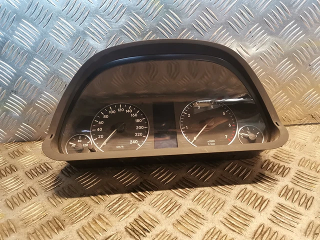 MERCEDES-BENZ W169 A 200 TURBO Instrument Cluster Speedometer KMH AUTO ...