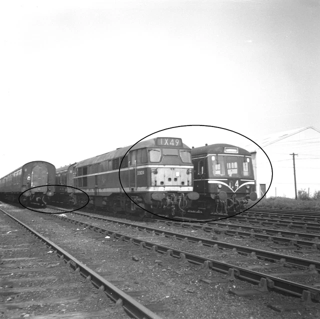 BR DIESEL LOCO Negative of D5824 & DMU at Llandudno 27-6-63 £3.75 - PicClick UK