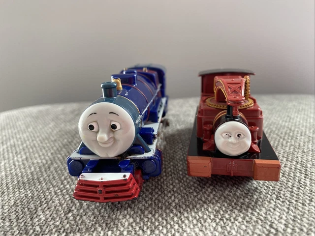 TOMY TRACKMASTER THOMAS the Tank Engine trains Hank & Harvey Push Along ...