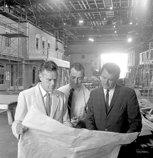 GUNSMOKE TV SHOW 1963 stage sets under construction OLD TV PHOTO 9 EUR ...