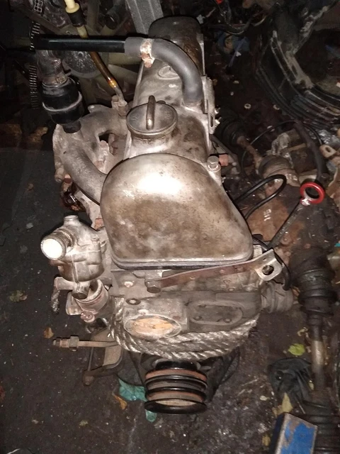 MERCEDES 200E W115 Complete M115 Engine M115.923 1150110301 1972 £380. ...