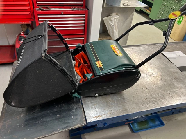 WEBB WEH12R - 30cm (12") Hand Push Cylinder Lawn Mower with Roller £60. ...