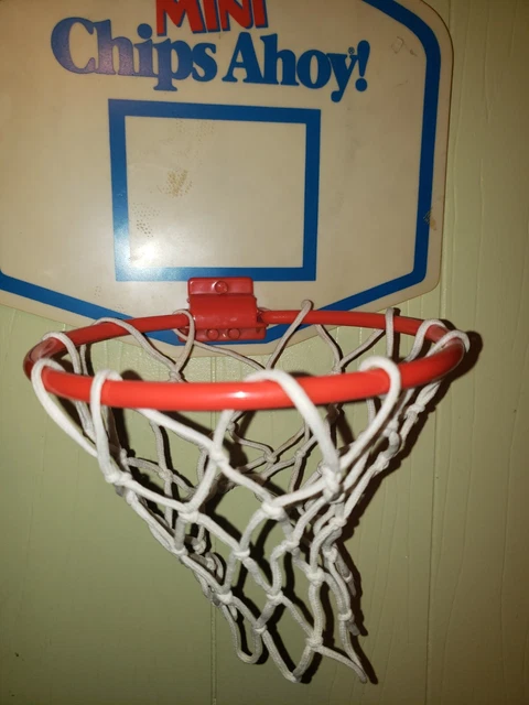 VINTAGE MINI CHIPS Ahoy! Mountable Basketball HOOP Advertising Piece ...