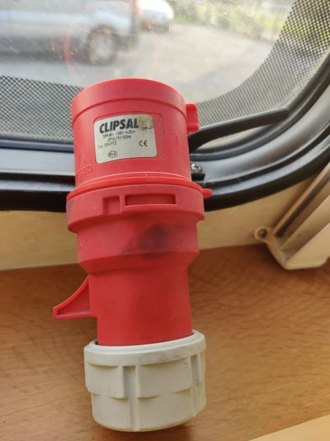 NEU CLIPSAL 3 PHASEN STECKER ROT 4 PIN STECKER 16A 3P + E ...