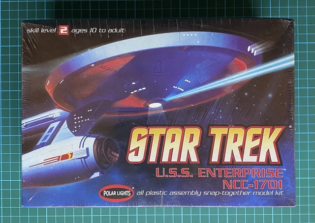 STAR TREK USS Enterprise NCC-1701 1/1000 Scale Model Kit Polar Lights ...