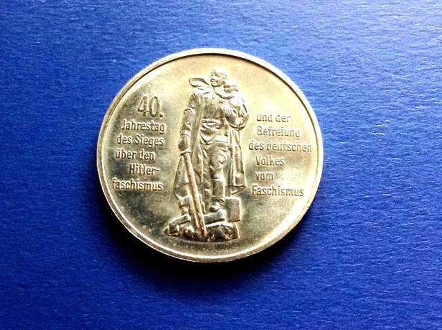 GEDENKMÜNZE 10 MARK 1985 DDR. 40 Jahre Befreiung vom Hitlerfaschismus. EUR 2,00 - PicClick DE