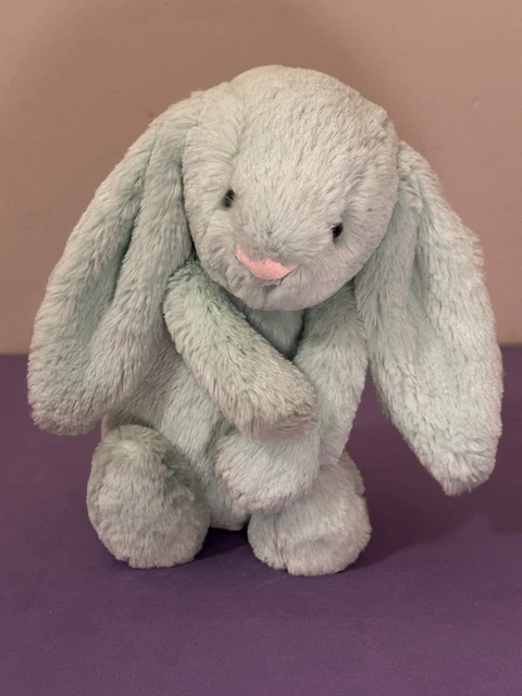 JELLYCAT MEDIUM BASHFUL Mint Bunny BNWOT Light Green Rabbit Retired ...