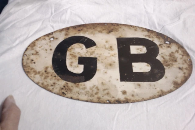 LARGE CLASSIC VINTAGE METAL Car/VAN/LORRY GB Badge Sign 12" LONG. 7 ...