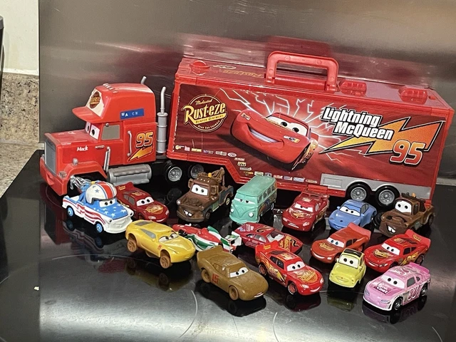 DISNEY LIGHTNING MCQUEEN 95 Mack Truck Hauler Carry Case & 16 Cars ...