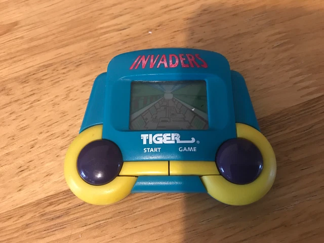 TIGER INVADERS 1990'S Vintage LCD Handheld Electronic Game £21.10 ...