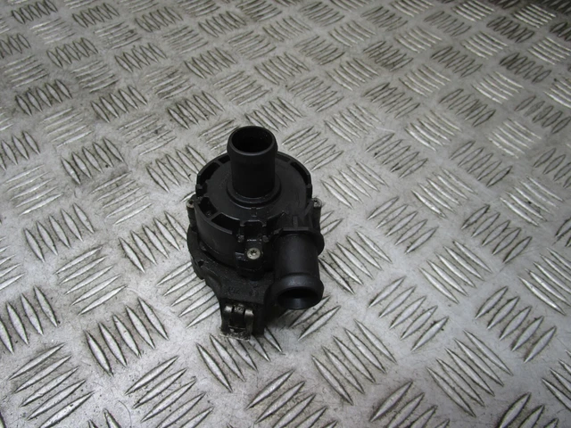 2014 AUDI A3 8V 2L Tdi Crl Pompe À Eau Auxiliaire 5G0965567 Oem EUR 23 ...
