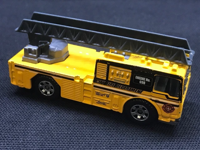 MATCHBOX FIRE ENGINE (yellow version) Collectable Scale 1:64 EUR 4,17 ...