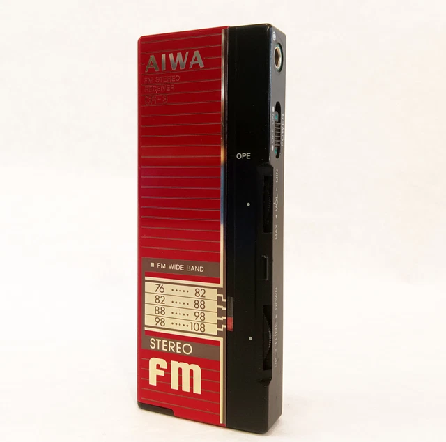 RARE VINTAGE AIWA Walkman MINI FM Stereo Tuner / Receiver CR-3 JAPAN £ ...
