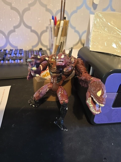 MARVEL DEEP SEA Venom Action Figure Spider-man 2000 Series Toy Biz 1997 ...