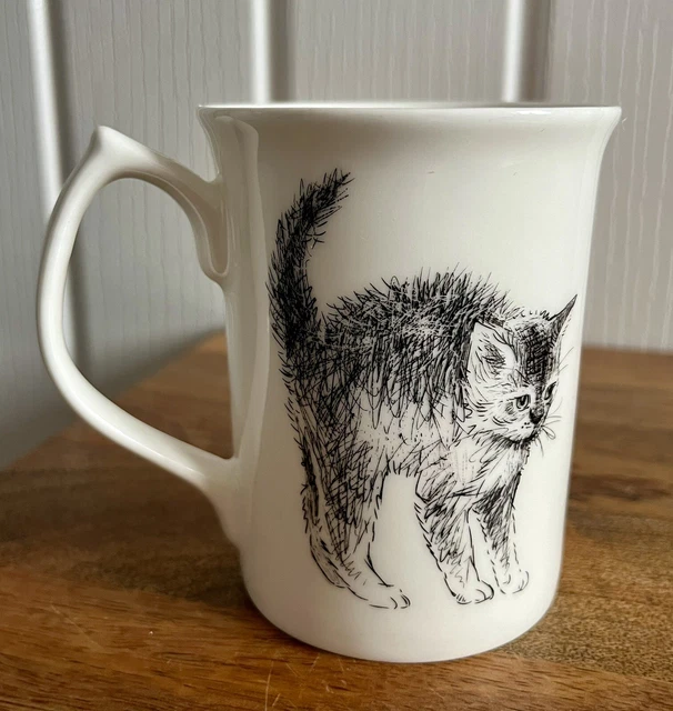 VINTAGE DANDY LINES England - Black/White Fine Bone China Scared Cat ...
