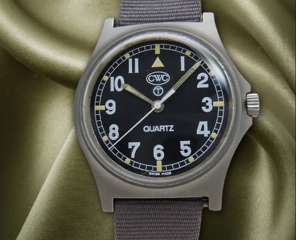 CWC G10 FATBOY W10/6645-99 Cadran Noir Quartz Homme Montre 1998's EUR 1 ...