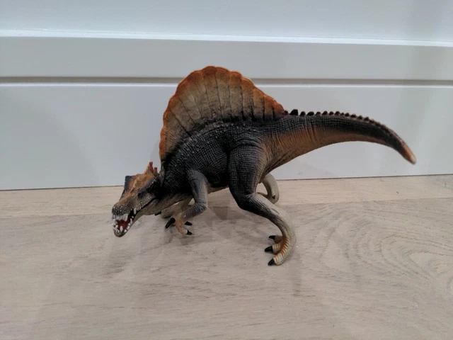 SCHLEICH SPINOSAURUS DINOSAUR Figure Prehistoric Collectible Jaw Opens ...