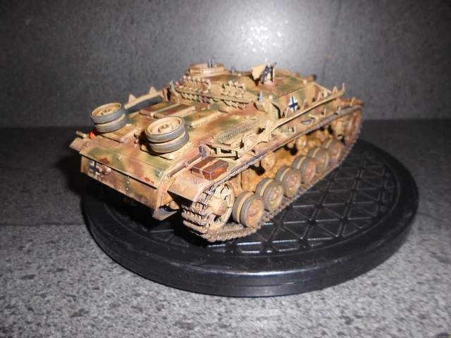 STURMGESCHÜTZ STUG III/G, gebaut und gesupert M1:35 Wehrmacht EUR 14,90 ...