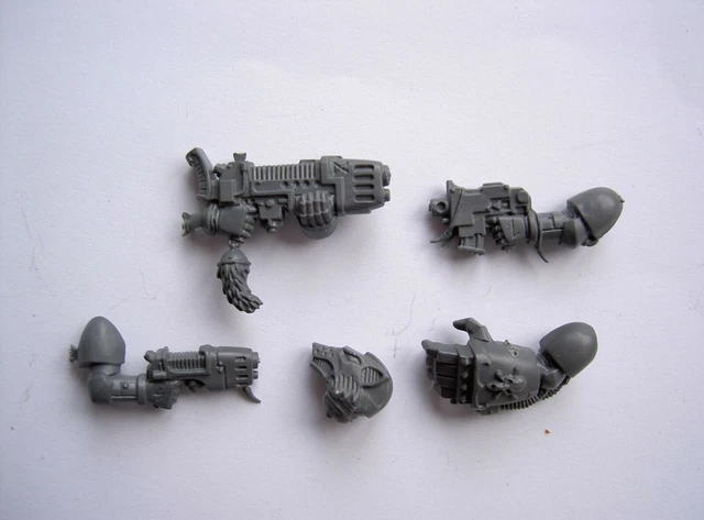 #523 WARHAMMER WH40K Space Wolves Plasma Gun Power Fist Wolf Helmet ...