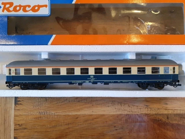 HO ROCO 44391 DB GERMAN 1ST CLASS COMPARTMENT CAR 51 80 10-70 034-3 Am ...