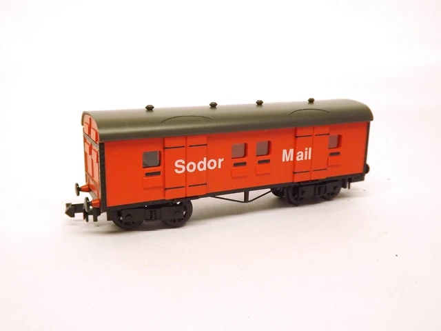 TOMIX THOMAS THE Tank Engine Sodor Mail Coach (N Scale) Unboxed £34.95 ...