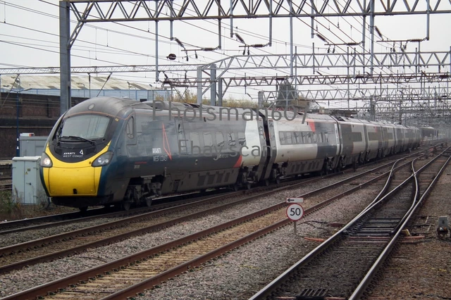 CLASS 390 390050, 9 car EMU, in Avanti West Coast at Crewe £0.75 ...